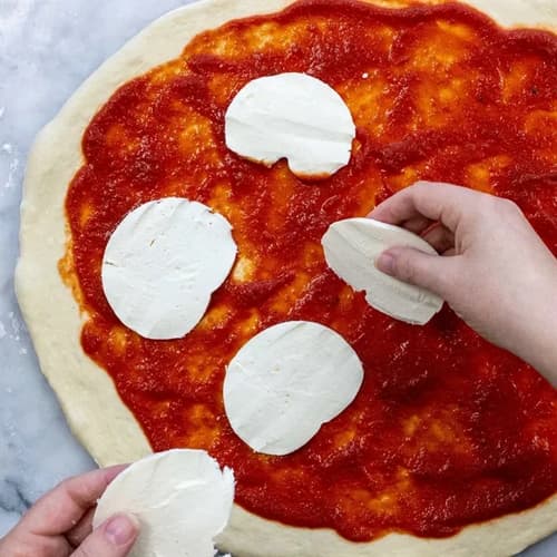 FarmSteady Margherita Pizza DIY & Board Gift Set | EverythingSwag USA